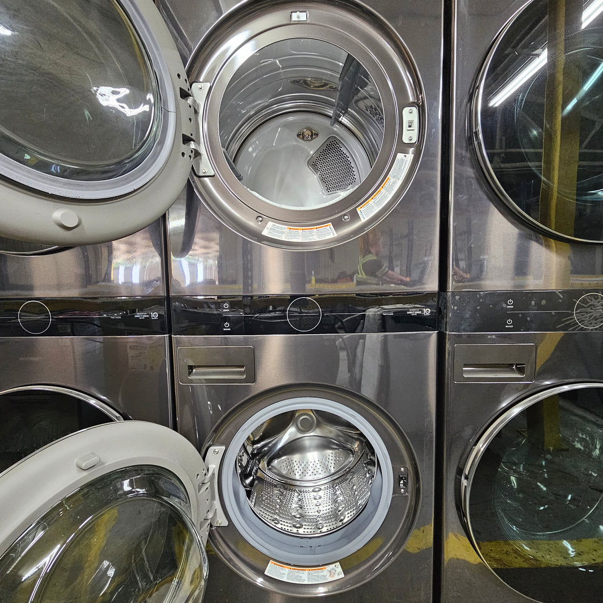 LG Washtower Stacked SMART Laundry Center 4.5 Cu.Ft. Front Load Washer – The Renovation Depot